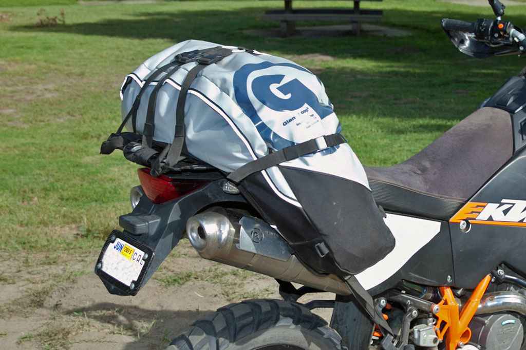 Giant Loop Archives - TwinTrail Experience