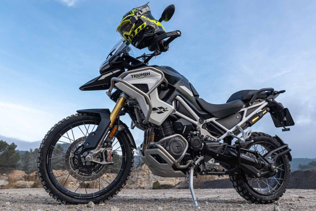 ¿Qué herramientas llevar en moto Trail?